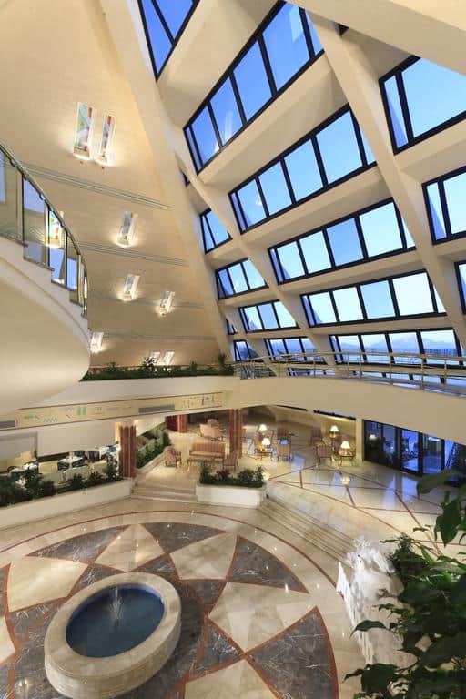Pharaoh Azur Resort - دي زون: أكتشف وتسوق بمنطقتك أونلاين