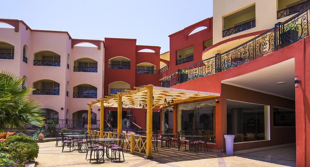 Blue House Hotel Marsa Alam - فندق بلو هاوس مرسى علم - دي زون: أكتشف ...